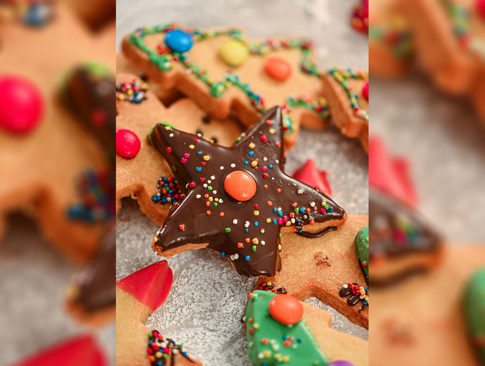 Christmas Special Gingerbread Cookies | Karachi Bakery